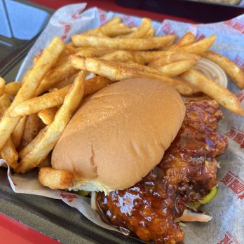 CLUCK FACE NASHVILLE HOT CHICKEN - Updated November 2025 - 129 Photos ...