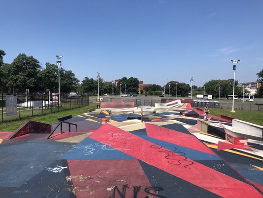 MALOOF SKATEPARK - Updated January 2026 - 12 Photos - 2471 E Capitol St ...