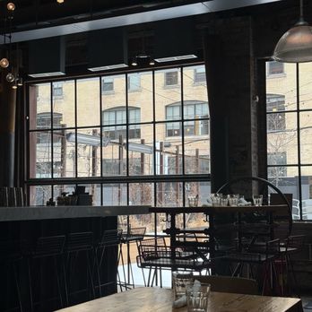 GUSTO 101 - Updated December 2025 - 1795 Photos & 1255 Reviews - 101 ...