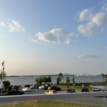 RIVERWINDS RESTAURANT - Updated May 2024 - 514 Photos & 378 Reviews ...