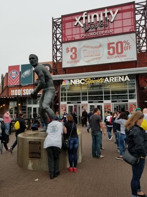 XFINITY LIVE! PHILADELPHIA - 334 Photos & 357 Reviews - Sports Bars ...