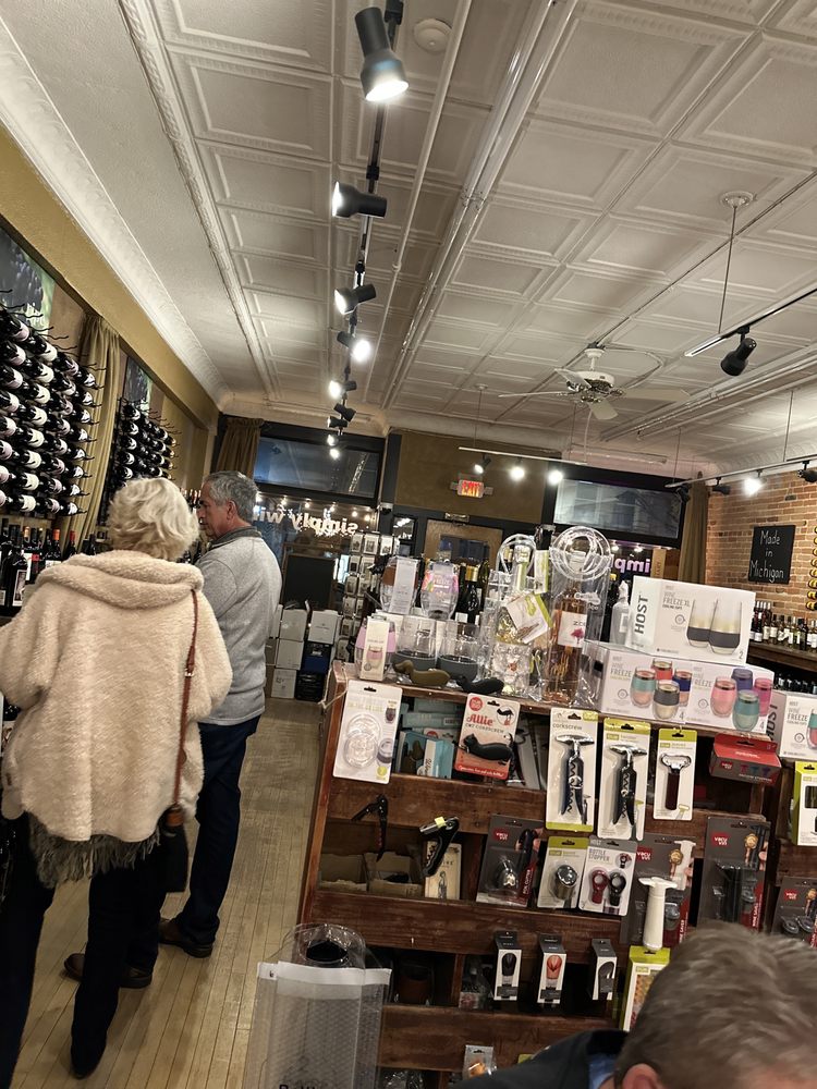 SIMPLY WINE - Updated April 2025 - 33 Photos & 41 Reviews - 109 N ...