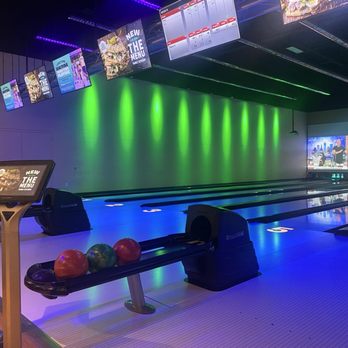 MAIN EVENT NEWARK - Updated December 2025 - 135 Photos & 221 Reviews ...