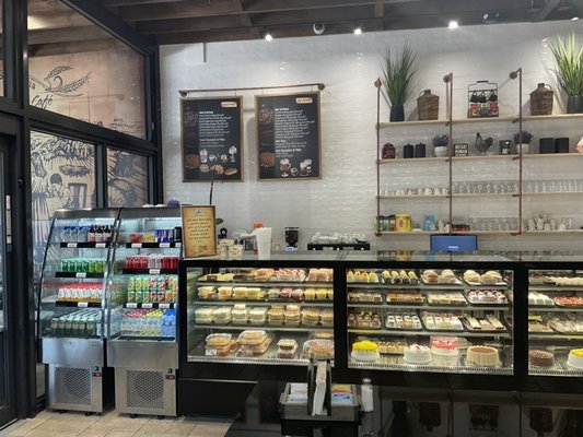 SEABRA BAKERY & CAFE - 16 Photos - 465 - 475 Ne Spanish River Blvd ...