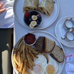 THE ELEANOR - Updated January 2026 - 793 Photos & 488 Reviews - 3207 N ...