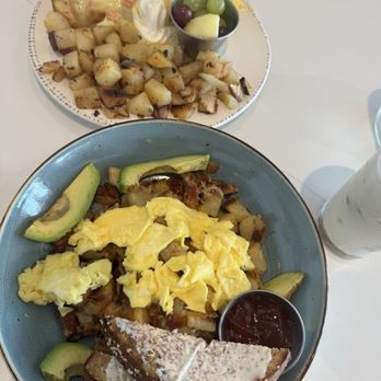 FIRST WATCH - Updated September 2025 - 39 Photos & 12 Reviews - 456 S ...