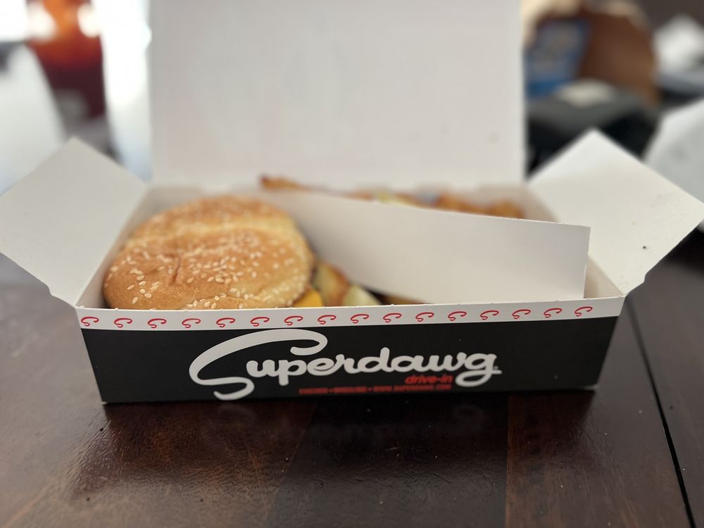 SUPERDAWG DRIVE-IN - Updated September 2025 - 1464 Photos & 2053 ...