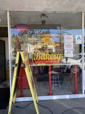 MS RUBY’S BAKERY - 112 Photos & 135 Reviews - 404 E Manchester Blvd ...