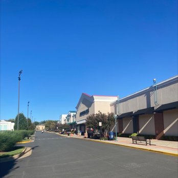 FAIR LAKES PROMENADE - Updated January 2026 - 17 Photos - 12193 Fair ...