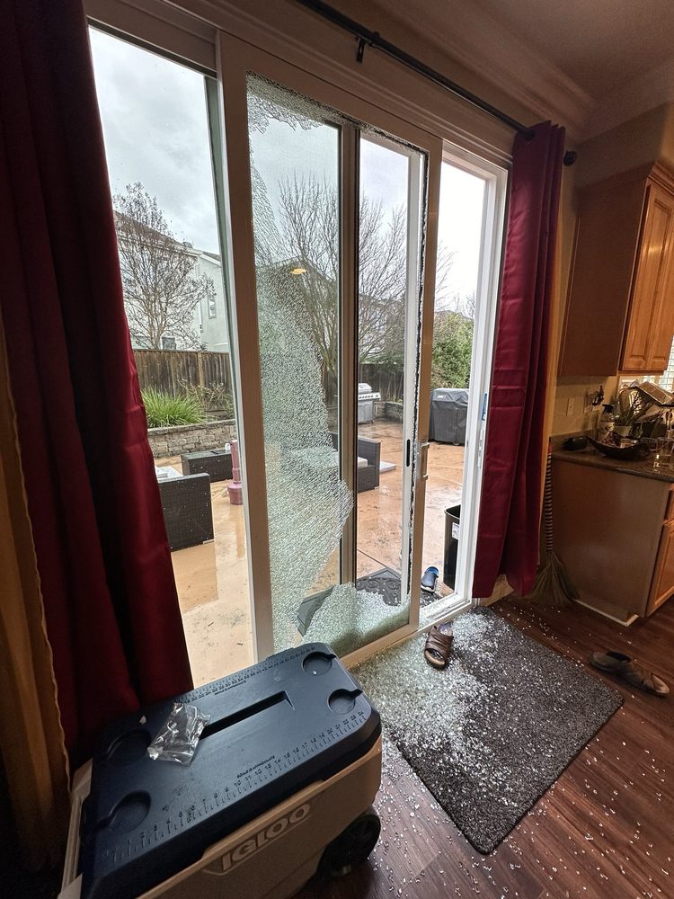 SHARP GLASS - Updated December 2025 - 50 Photos & 53 Reviews - Dublin ...