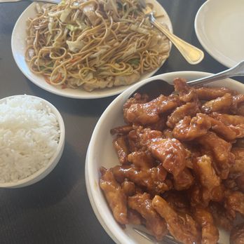 YUNNAN RESTAURANT - Updated October 2024 - 232 Photos & 144 Reviews ...