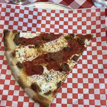 GRIMALDI’S PIZZERIA - Updated June 2025 - 193 Photos & 149 Reviews ...