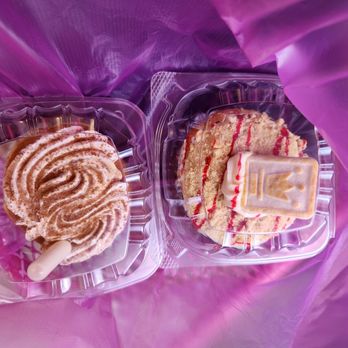 GROUNDS DONUT HOUSE - Updated April 2025 - 180 Photos & 52 Reviews ...