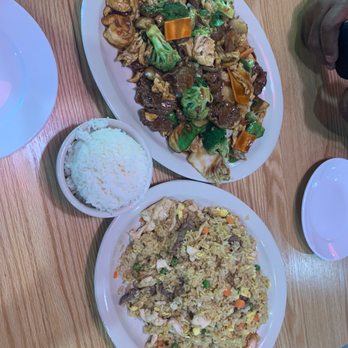 SAIGON 512 - Updated July 2024 - 215 Photos & 98 Reviews - 105 E Old ...