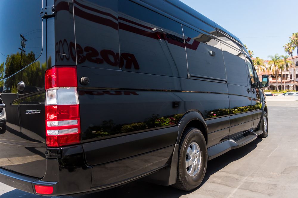 DELUX LIMO - Updated July 2025 - 12111 Commissioner Dr N, Jackson, Ohio ...