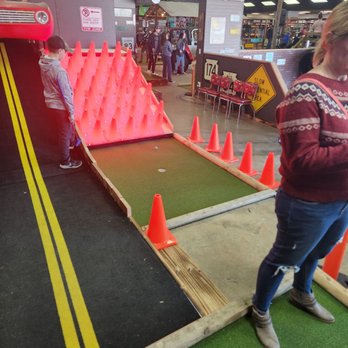 BIG PUTTS MINI GOLF - Updated January 2025 - 55 Photos & 26 Reviews ...