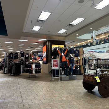 SCHEELS - Updated December 2025 - 220 Photos & 86 Reviews - 3801 S ...