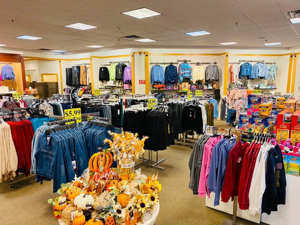 LYNN’S DISCOUNTS - Updated May 2026 - 506 Howard Jones Rd, Maryville ...