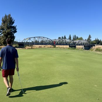 CAMPUS COMMONS GOLF COURSE - Updated September 2025 - 21 Photos & 48 ...