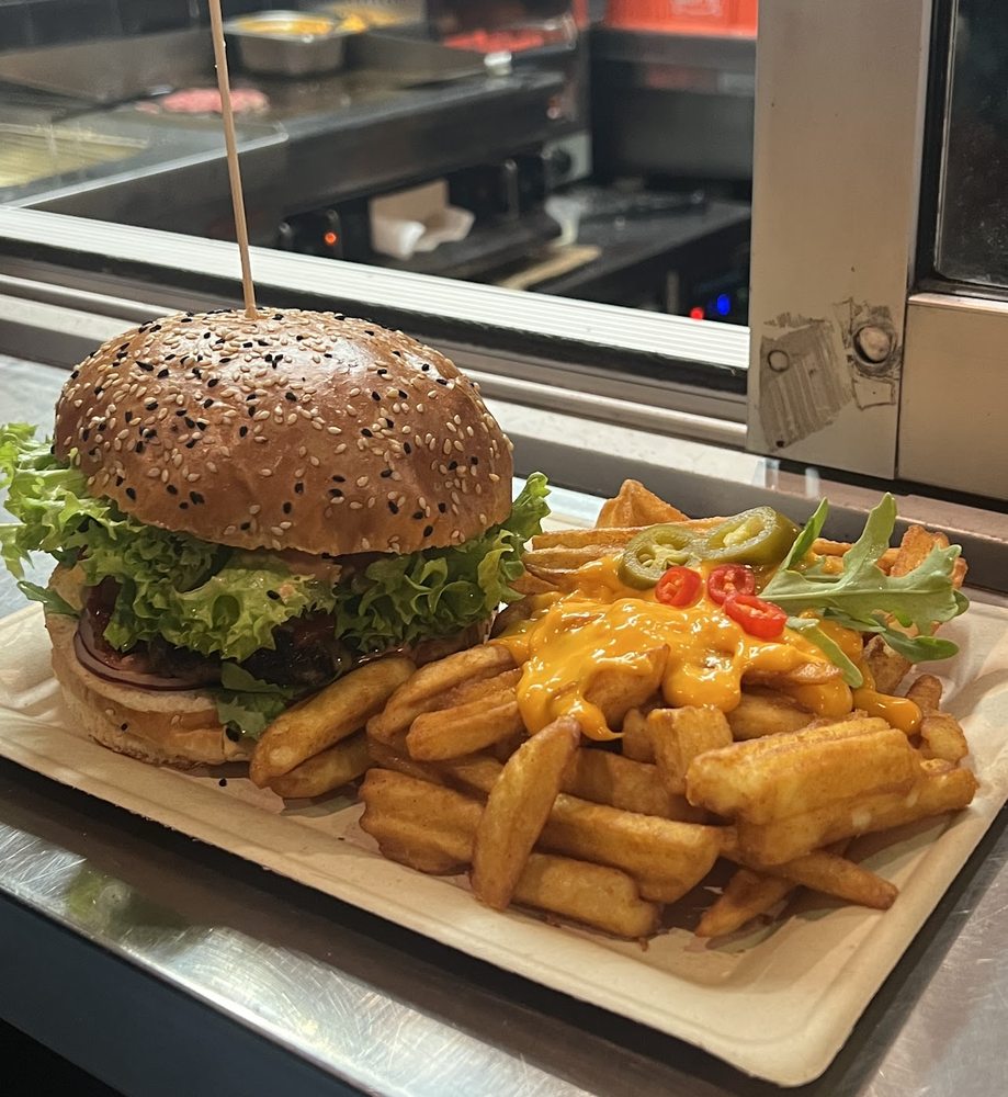 TOP 10 BEST Burger in Berlin, Germany - Updated 2025 - Yelp