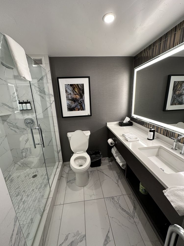 J RESORT - Updated May 2025 - 130 Photos & 185 Reviews - 345 N ...