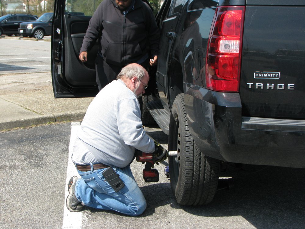 MR. QUICK PICK - 3531 Buckingham St, Norfolk, Virginia - Roadside ...