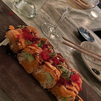 TUNA BAR - Updated July 2024 - 637 Photos & 323 Reviews - 205 Race St ...