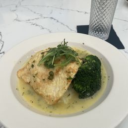 RED FOX AMORE - Updated December 2025 - 76 Photos & 49 Reviews - 222 ...