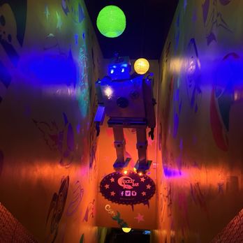 ROCKET BAR - Updated October 2025 - 202 Photos & 501 Reviews - 714 7th ...