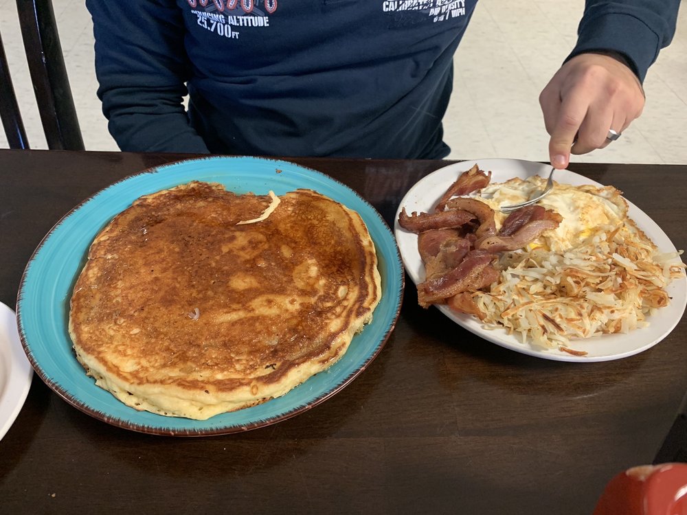 JOE SNUFFY’S - Updated November 2024 - 23 Photos & 110 Reviews - 209 W ...