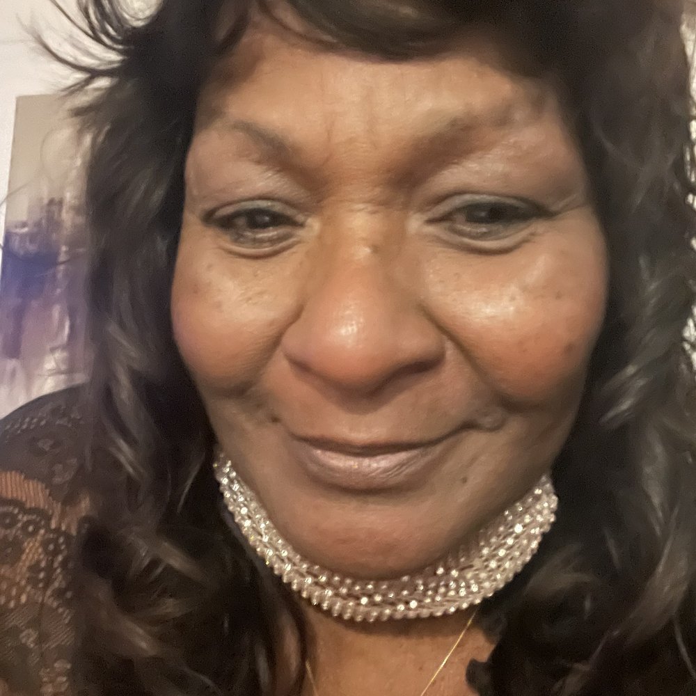 Laura Dash's Instagram, Twitter & Facebook on IDCrawl