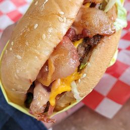 TROYS BURGERS - Updated October 2025 - 358 Photos & 522 Reviews - 4750 ...