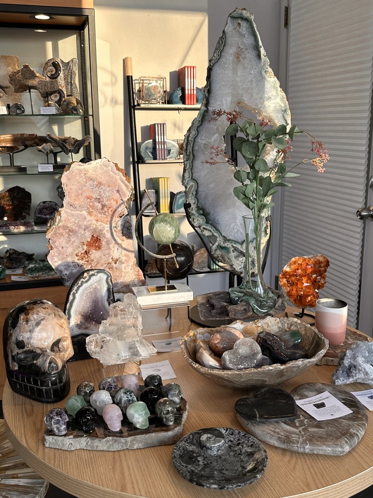 SOUTHERN GEM INTERIORS - Updated August 2025 - 10 Photos - 2318 San ...