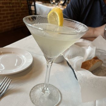 TOWN 220 RESTAURANT - Updated December 2025 - 110 Photos & 136 Reviews ...