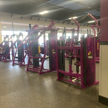 PLANET FITNESS - Updated March 2025 - 21 Photos & 33 Reviews - 3764 ...