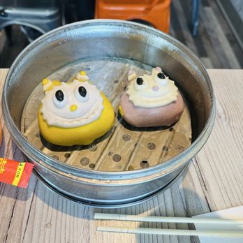 BUN WORLD - Updated October 2025 - 593 Photos & 219 Reviews - 1071 N ...