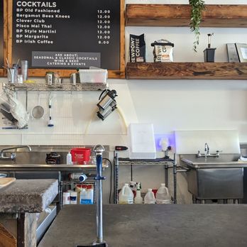 BREWPOINT CRAFT ELMHURST - Updated April 2025 - 410 Photos & 149 Reviews - 617 N York Rd ...