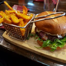 STATION 22 - Updated May 2026 - 516 Photos & 690 Reviews - 22 W Center ...