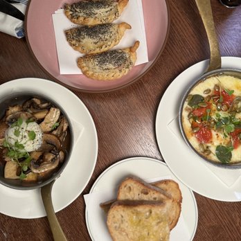 BALVANERA Pittsburgh, PA - Updated November 2024 - 358 Photos & 103 ...