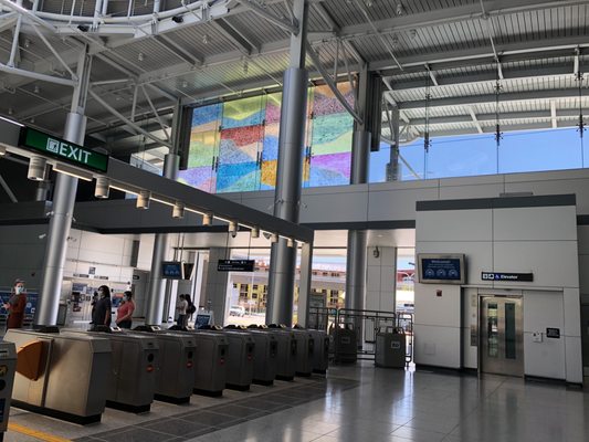 MILPITAS BART STATION & TRANSIT CENTER - 67 Photos - Bus Stations - 555 ...