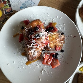 BROKEN YOLK CAFE - Updated July 2024 - 1103 Photos & 1214 Reviews ...