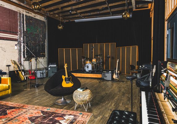 GOLD-DIGGERS - Open for Business - 53 Photos & 72 Reviews - 5632 Santa ...