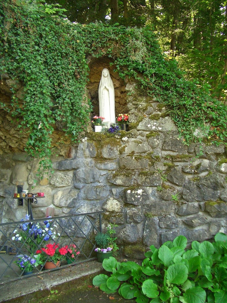 GROTTE DE FESSY - Fessy, Haute-Savoie, France - Landmarks & Historical ...