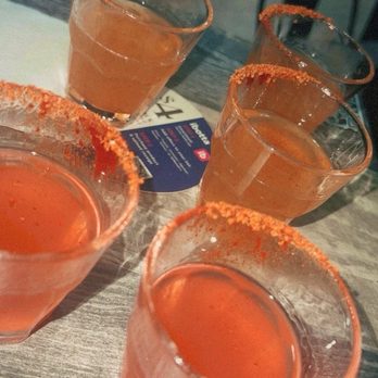 FLASHBACKZ LOUNGE & GRILL - Updated October 2024 - 208 Photos & 201 ...