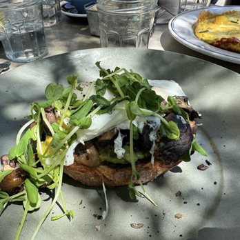 CAFE ZOLA - Updated June 2024 - 684 Photos & 917 Reviews - 112 W ...