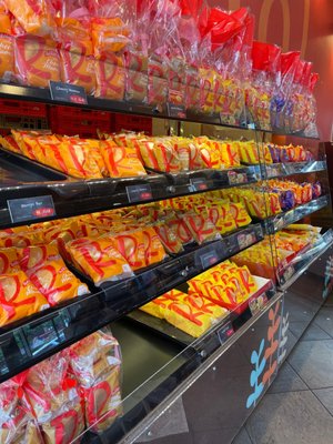 RED RIBBON BAKESHOP - Updated August 2025 - 624 Photos & 343 Reviews ...