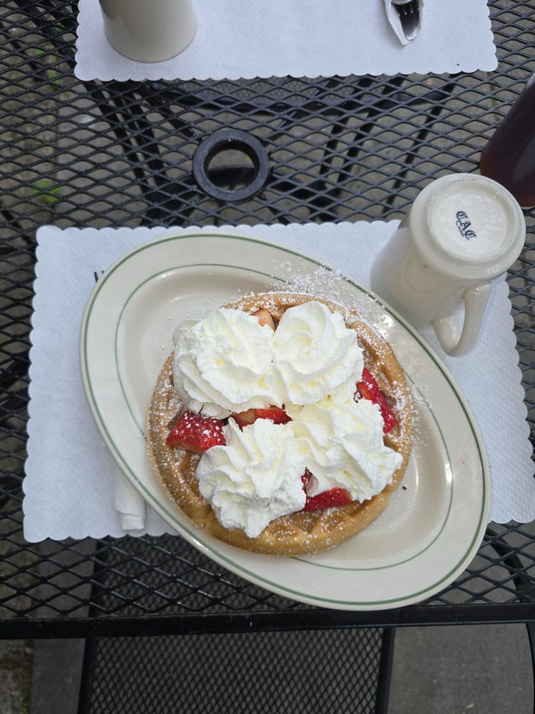 521 MAIN - Updated December 2025 - 21 Photos & 12 Reviews - 521 Main St ...