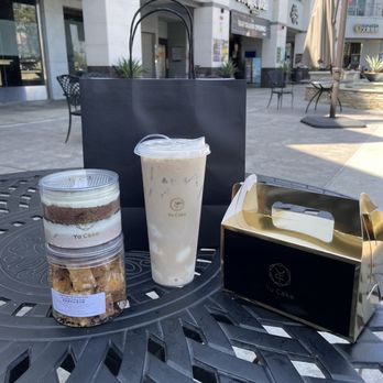 YU CAKE - Updated June 2024 - 228 Photos & 81 Reviews - 18558 Gale Ave ...