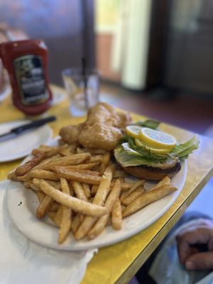 POMPILIOS - Updated December 2025 - 280 Photos & 522 Reviews - 600 ...