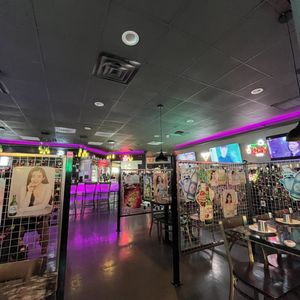 ONE SHOT POCHA - 307 Photos & 131 Reviews - 9501 Long Point Rd, Houston ...